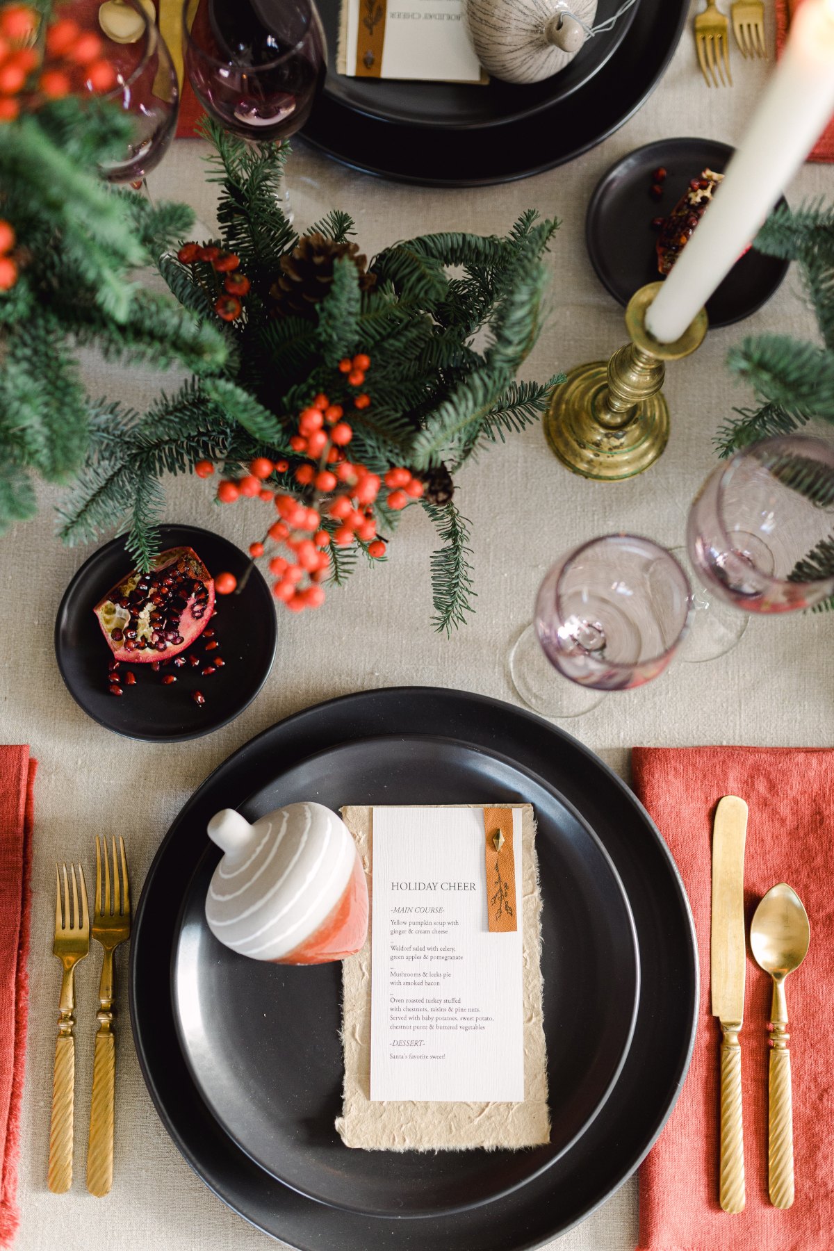 How to Create the Perfect Christmas Dinner | Think Happy Events