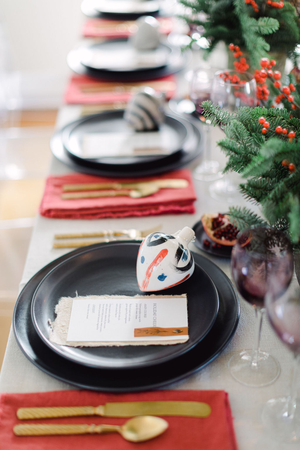 How to Create the Perfect Christmas Dinner | Think Happy Events
